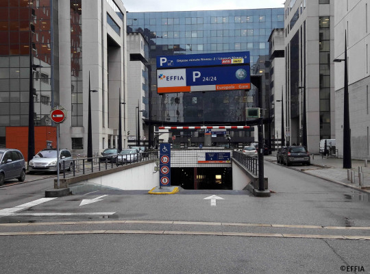 Parking Grenoble Europole longue durée - EFFIA | Déplacez-vous malin
